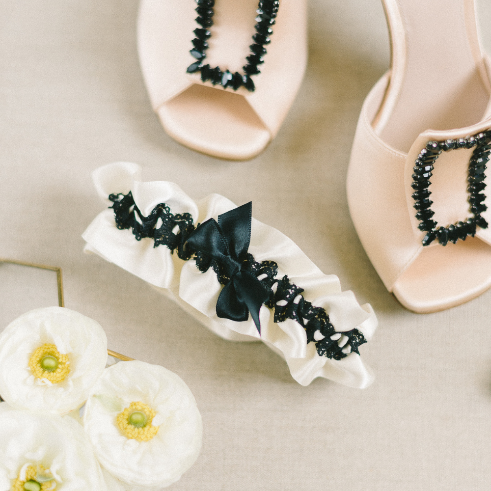 The $1.98 Wedding Garter...A FREE Crochet Wedding Garter Pattern ...