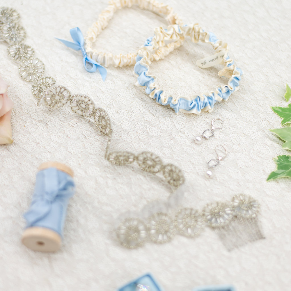 Free Download: Wedding Dress Shopping Voting Cards
